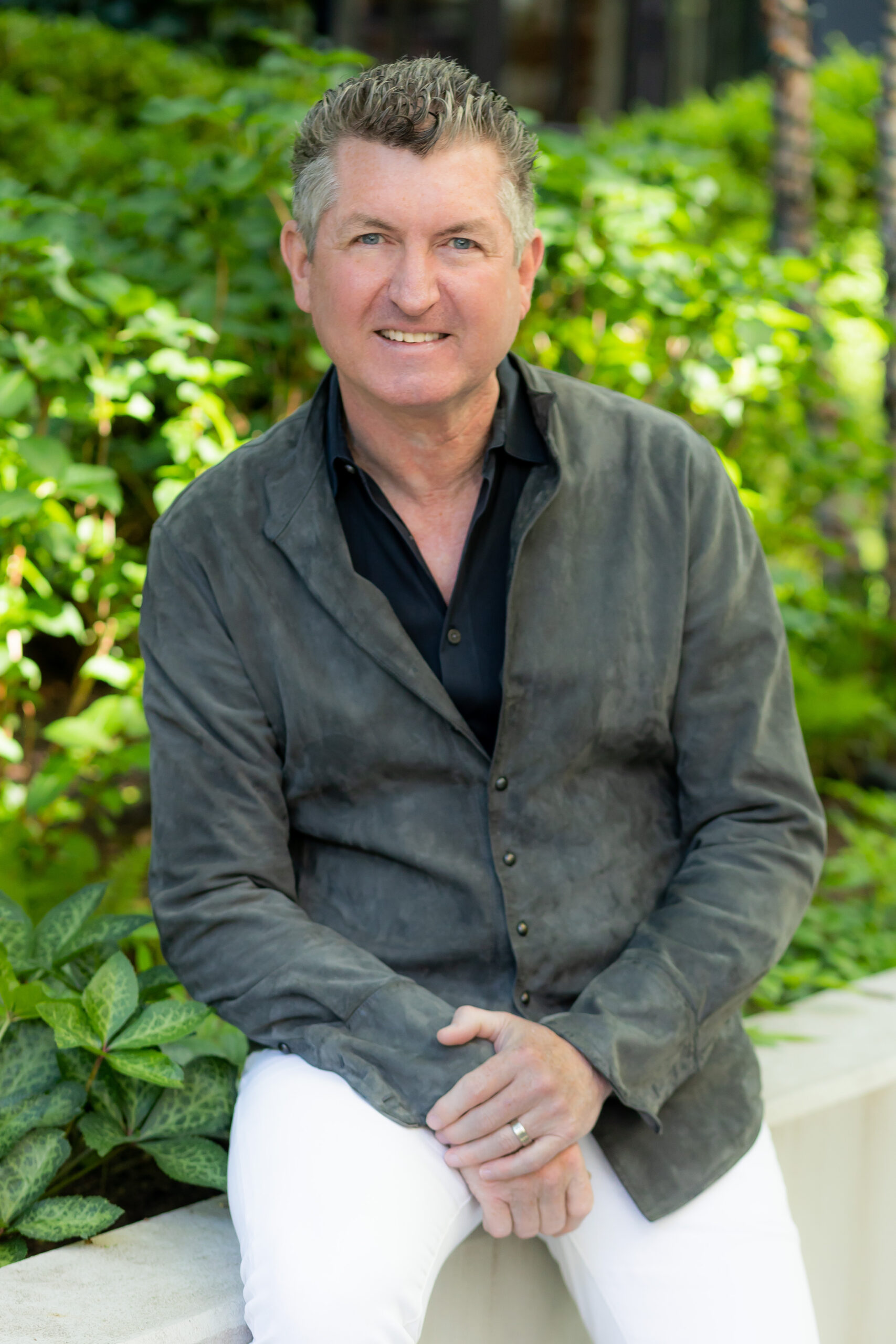 Tailored Interiors: The Designs of Patrick Sutton and the Stories That ...